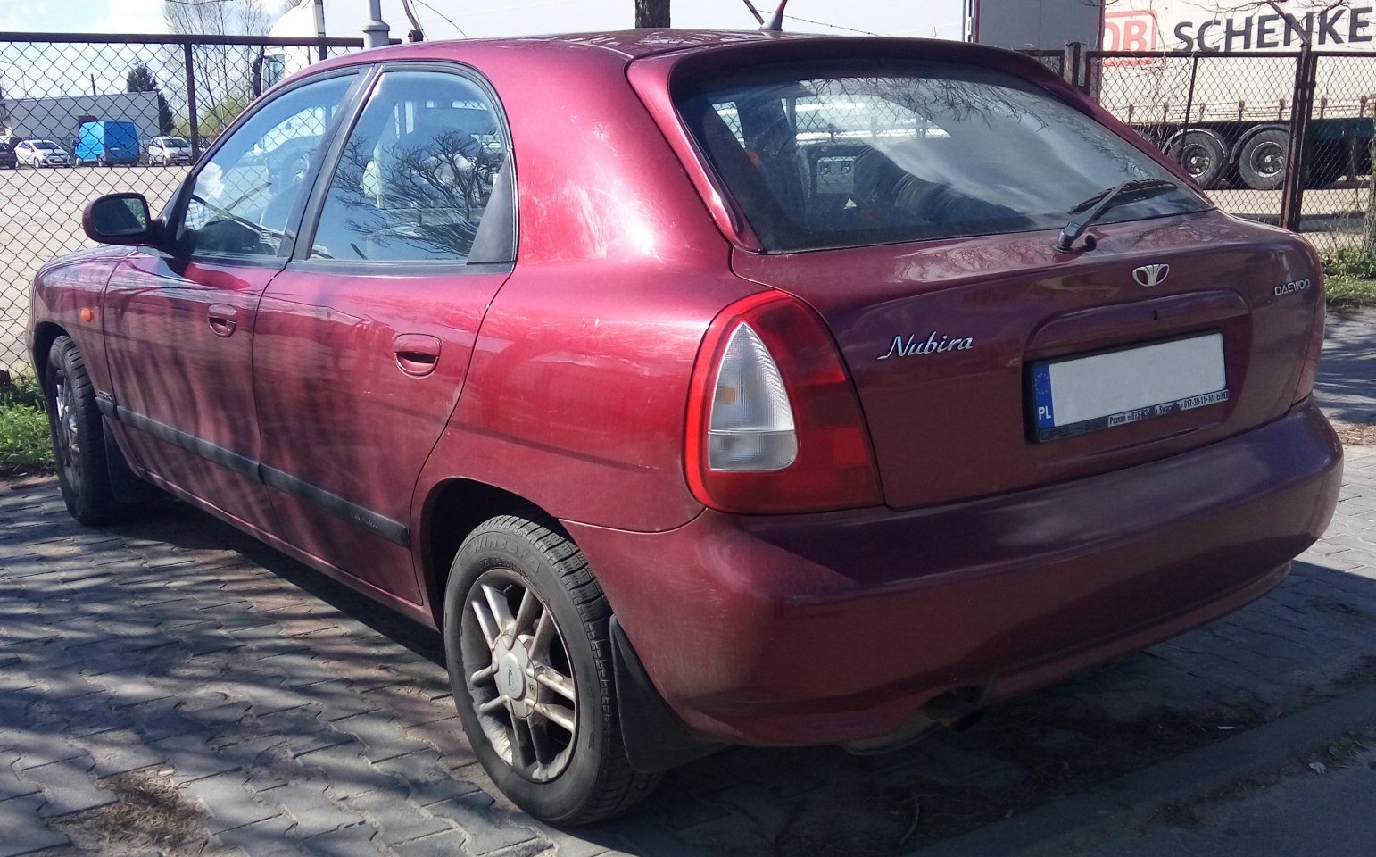 Daewoo Nubira technical specifications and fuel economy